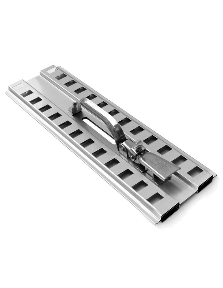 Universal – Finamac LLC